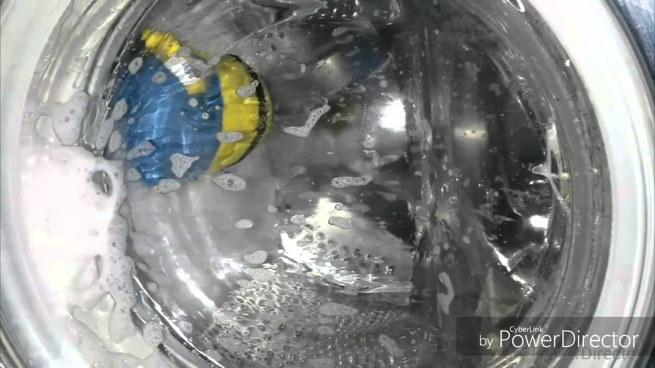 Minion in the washing machines - YouTube