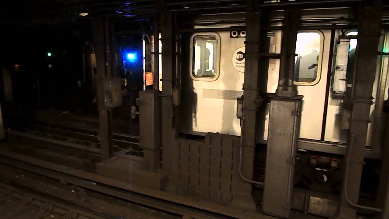 New York City Subway HD: R142 5 Trains At Fulton Street Station - YouTube