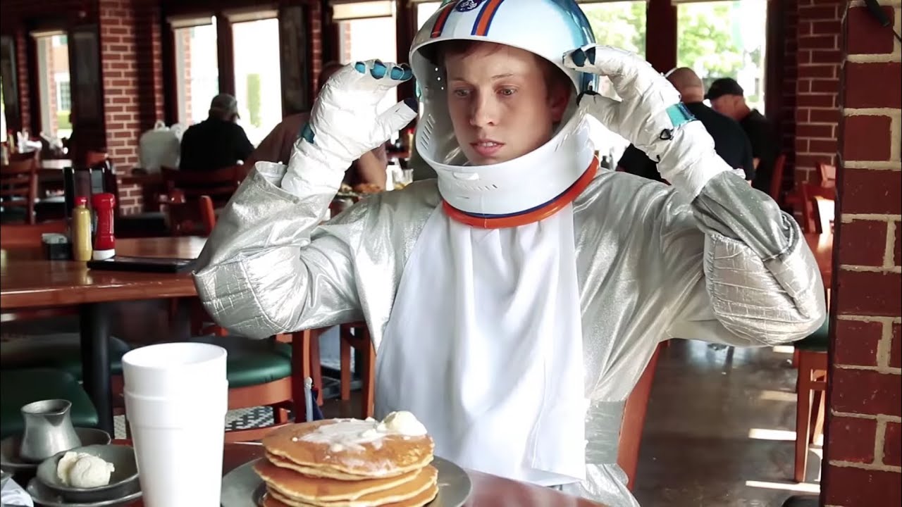 Pall Daze - Pancakes and Syrup (Official Music Video) - YouTube