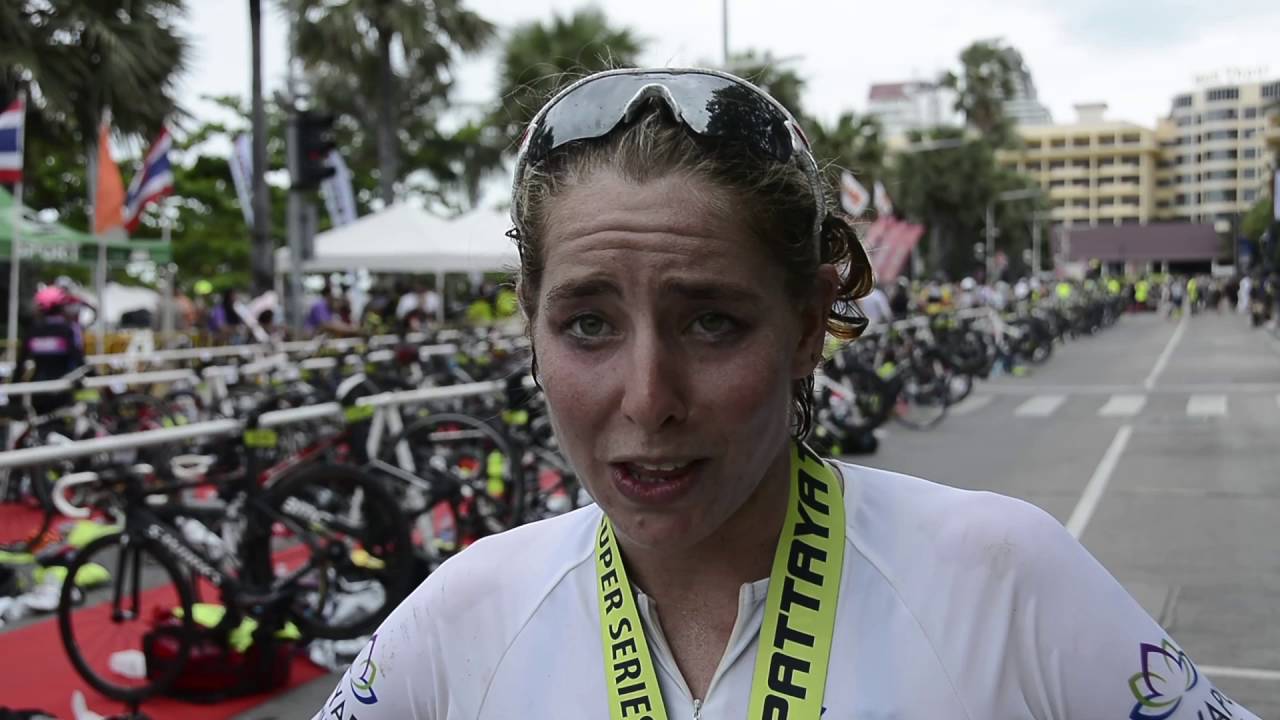 Female Champion Amelia Watkinson post Pattaya Triathlon interview - YouTube