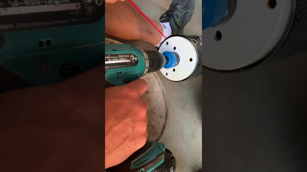 Harley Davidson 2018 Screaming Eagle Baffle removal part I - YouTube