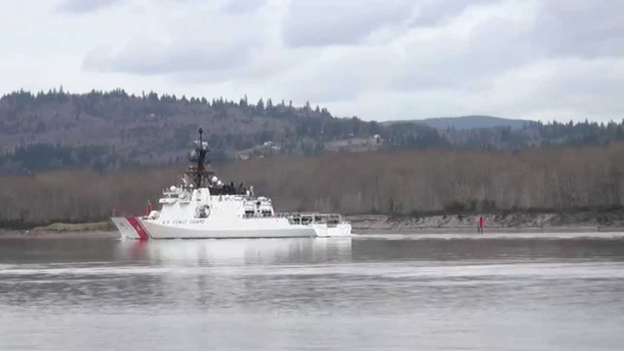 US Coast Guard Cutter Bertholf (WMSL -750) Rolls Bye Prescott Beach: 2 ...