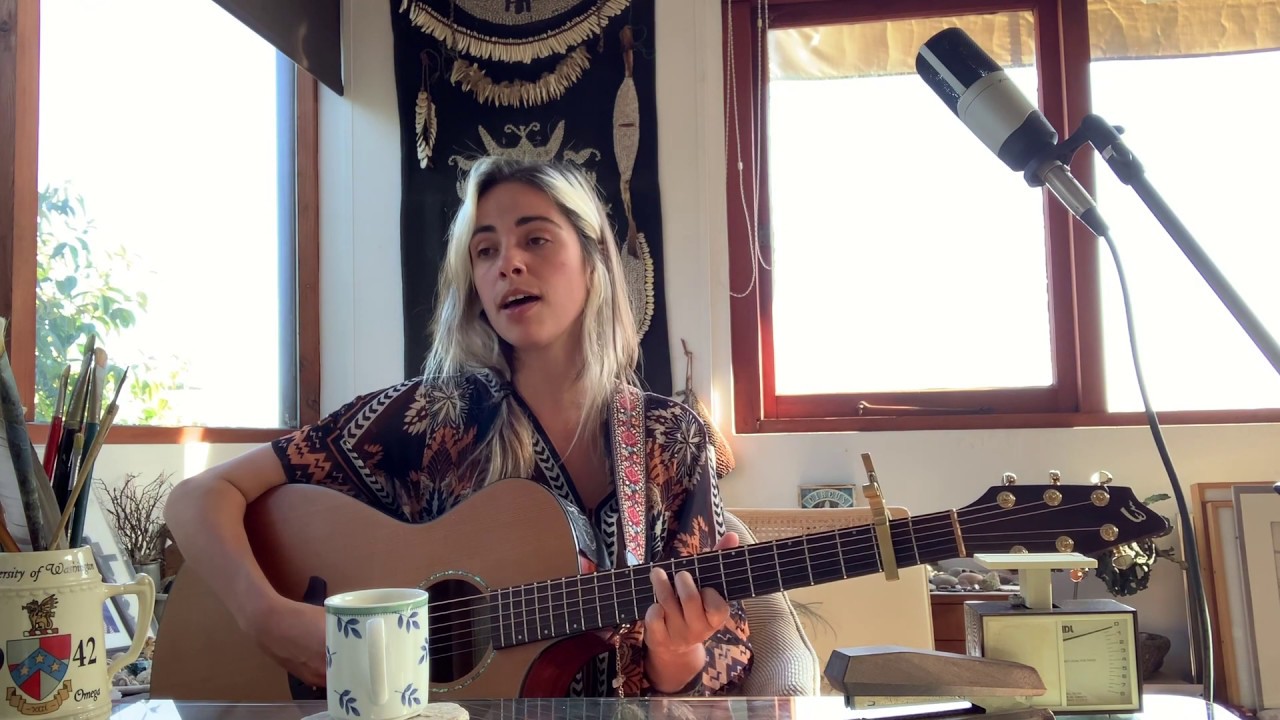 Shelter (Ari Tibi) - YouTube