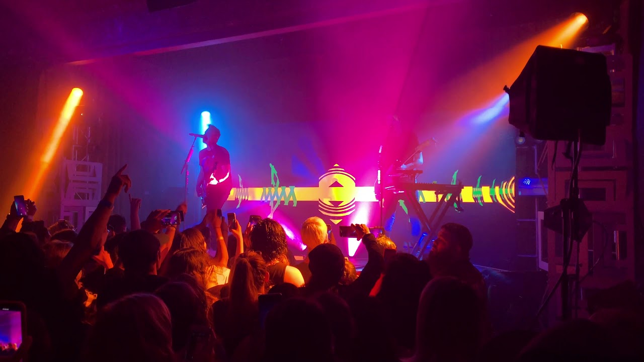 Simple Creatures - "Adrenaline" Live (First Show Ever) [4K] - YouTube