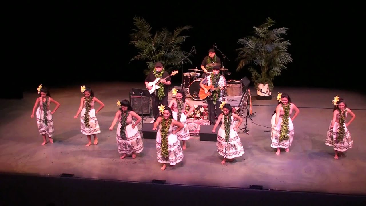 Aloha Week Hula - Eric Lee with Halau Na Pua Lehua Ika Ua Noe - YouTube