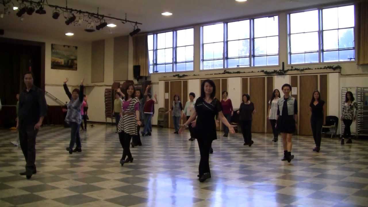 Dancing Queen (舞林盟主) Line Dance (Demo & Walk Through) - YouTube