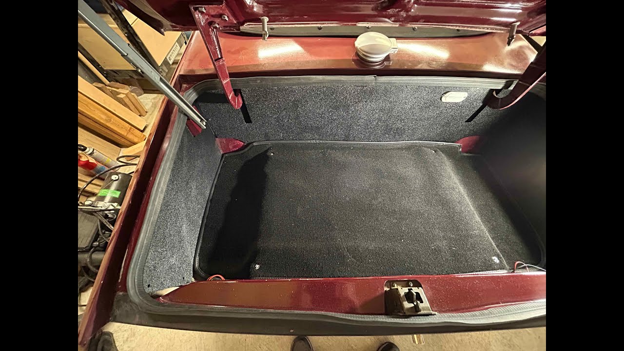 1969 Triumph TR6 Trunk Re-Upholstery - YouTube
