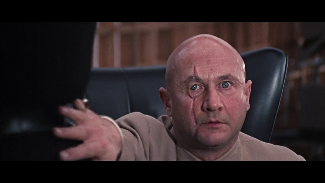 Bond meets Blofeld in Japan [James Bond Essentials] - YouTube