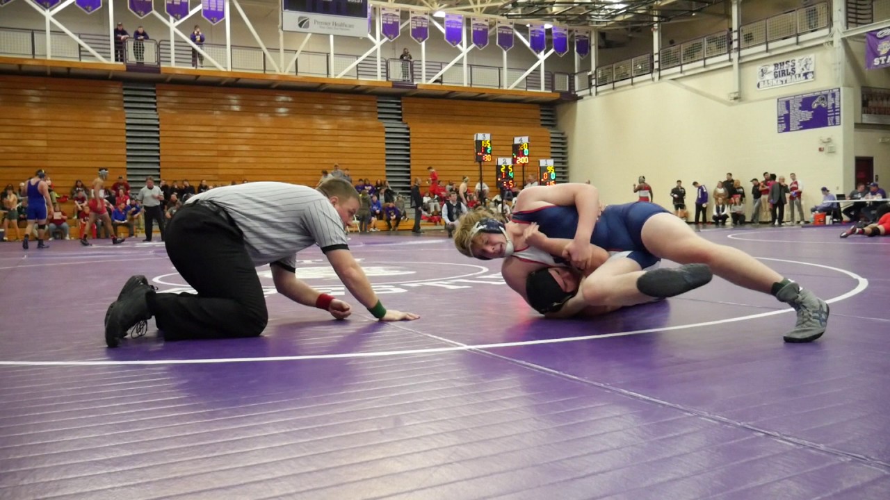 Moshak vs Paoli - YouTube