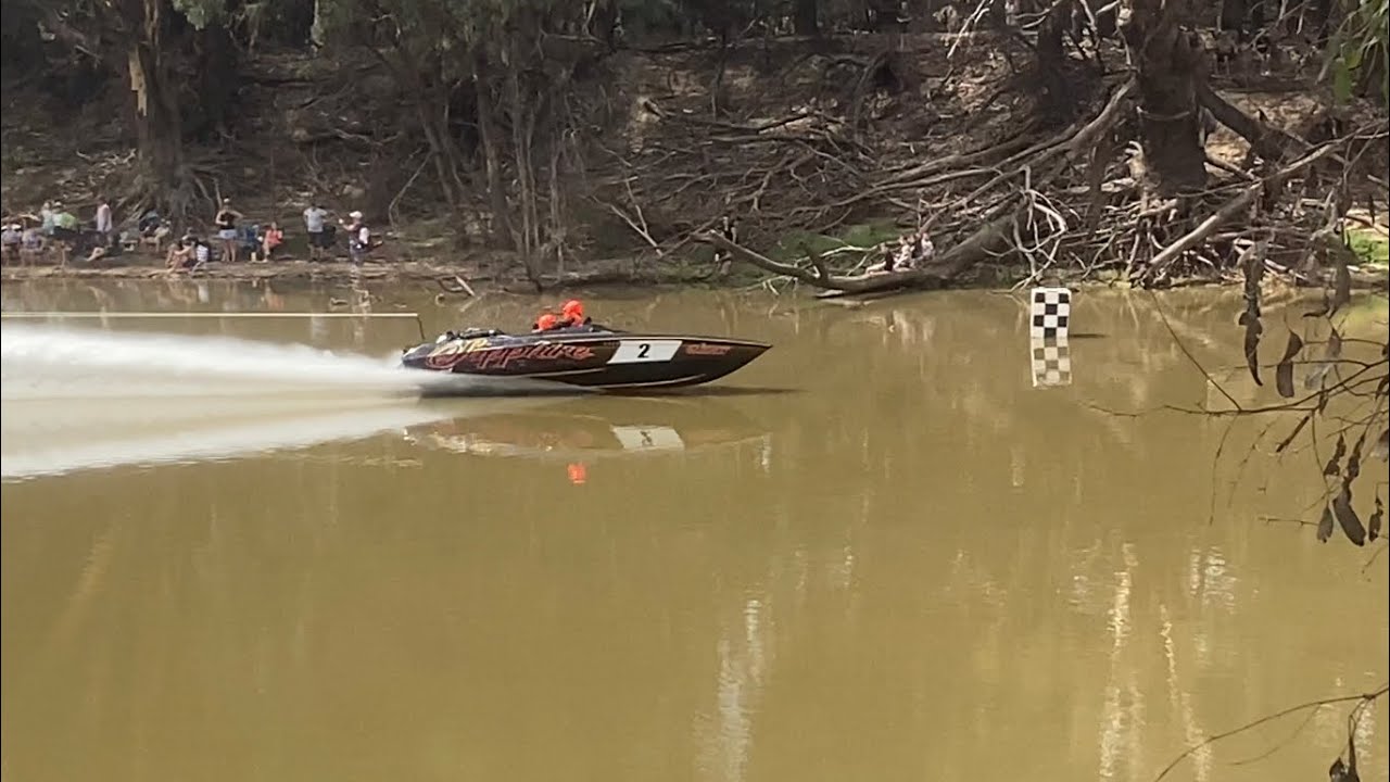 Sapphire wins the Southern 80 Ski Race!!! - YouTube