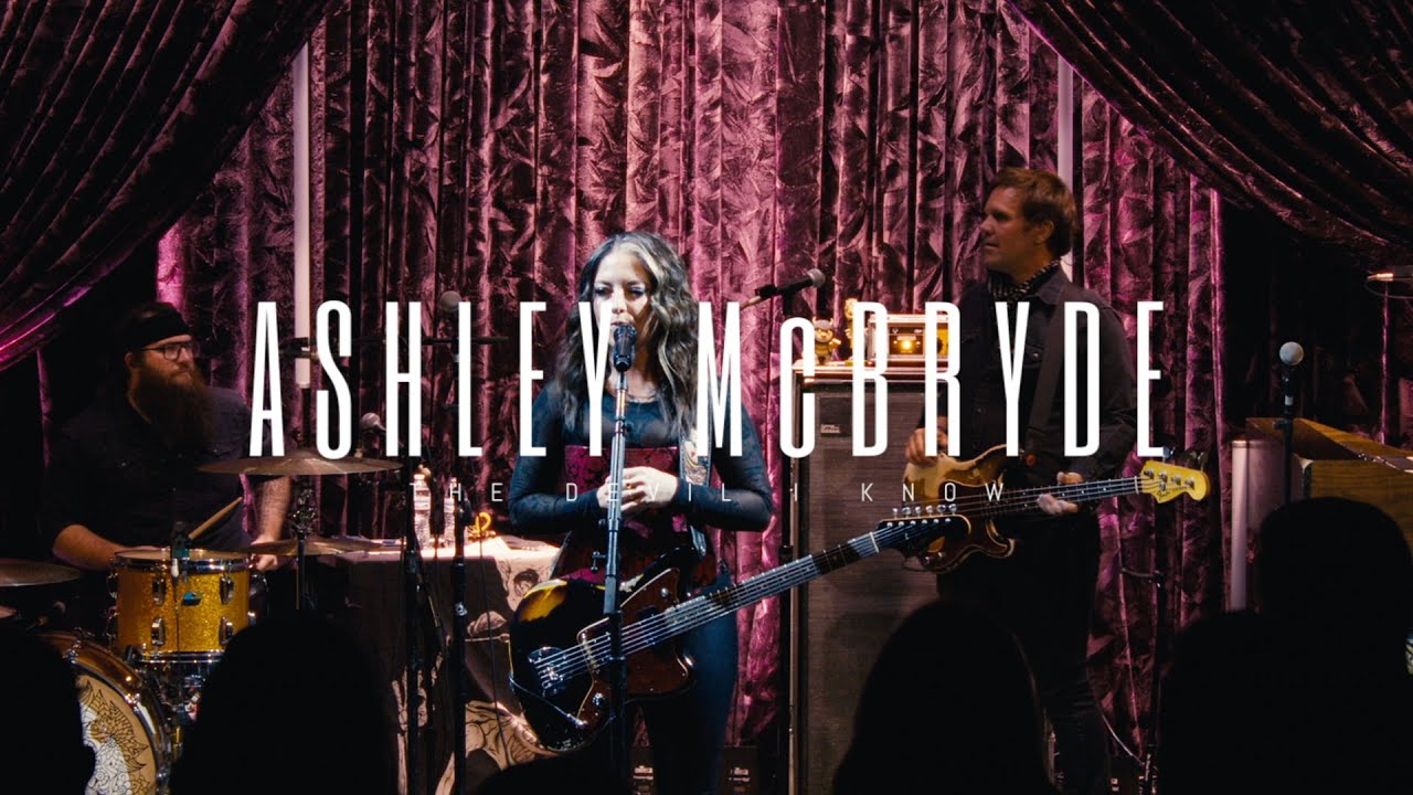 Ashley McBryde - The Devil I Know (Live) - YouTube