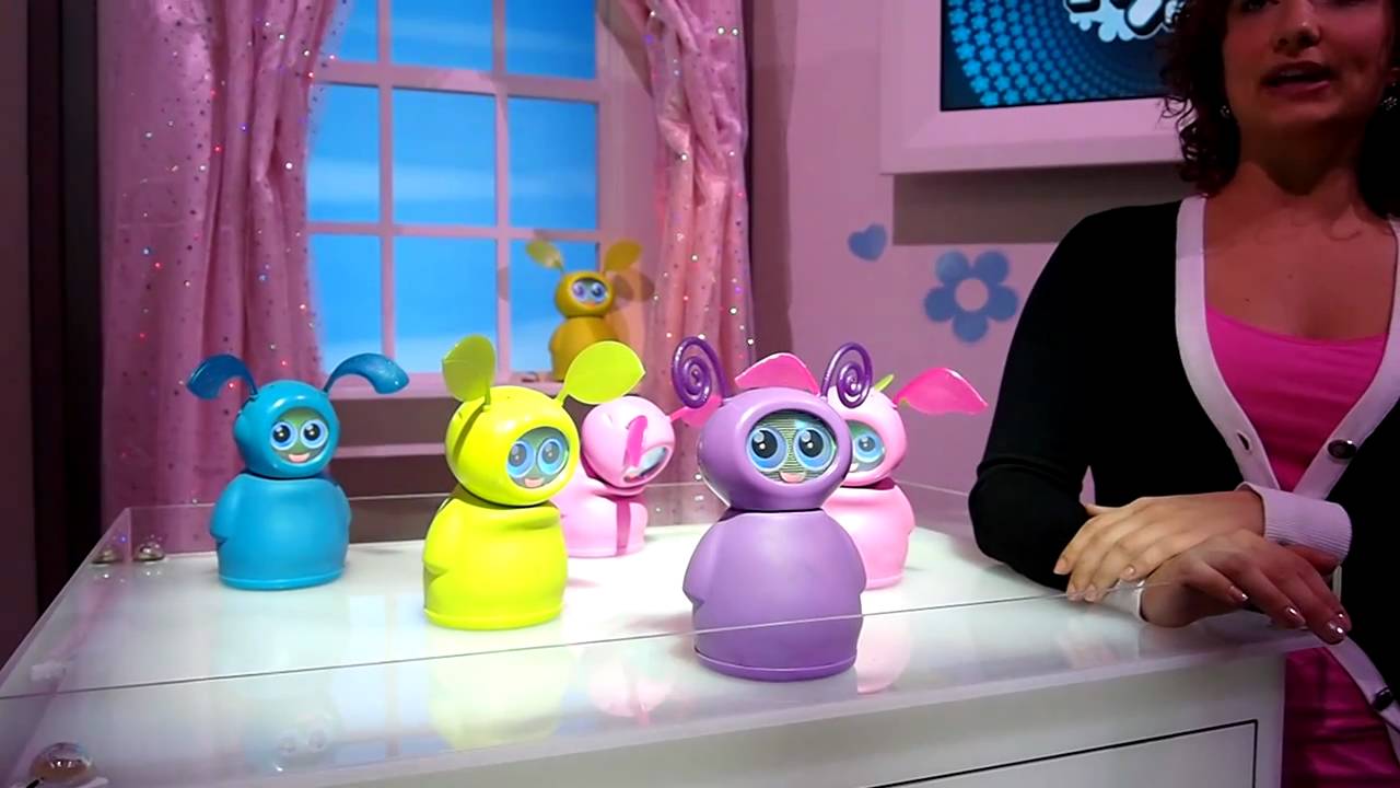 Fijit Robot by Mattel - YouTube