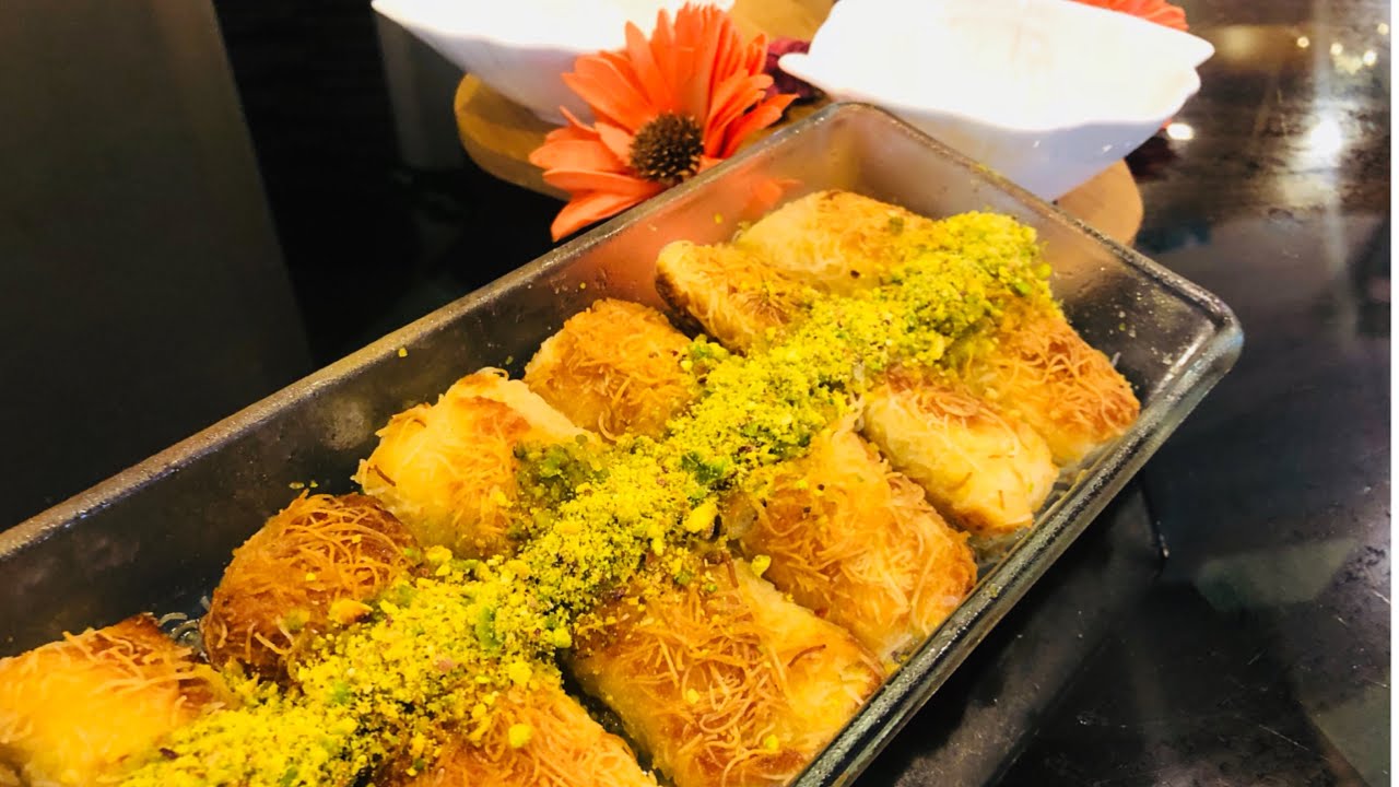 EASY BREAD KUNAFA CHOCO ROLL | EID SPECIAL | كُنافة" رول | - YouTube