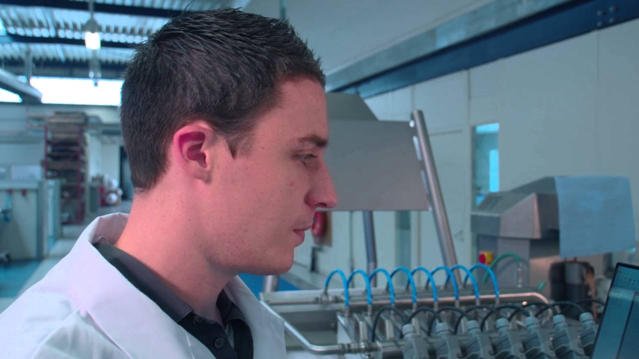 Foodjet chocolate printhead system - YouTube