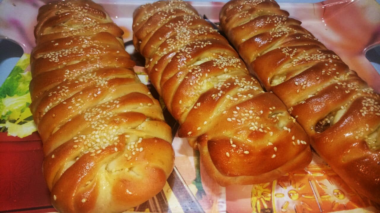 Stuffed Braided Bread Recipe | अनोखी ब्रेड रेसिपी | Soft And Spongy Braided Bread Loaf | Kids ...