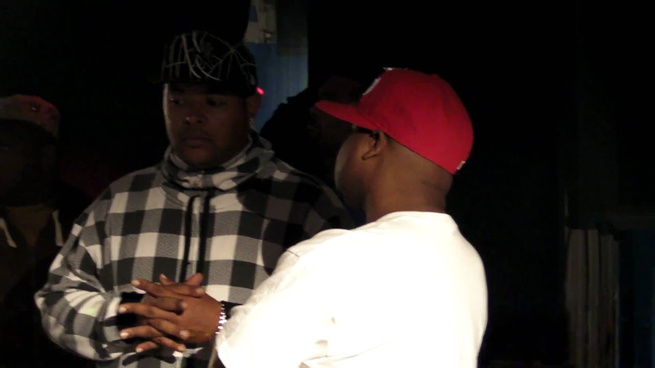 E-LABELS.PAPARAZZI MOMENT AT RAPPER T.L VIDEO SHOOT . - YouTube