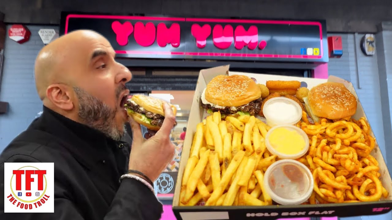 THE BAD BOY MUNCH-BOX - YUM YUM - FOOD REVIEW - YouTube