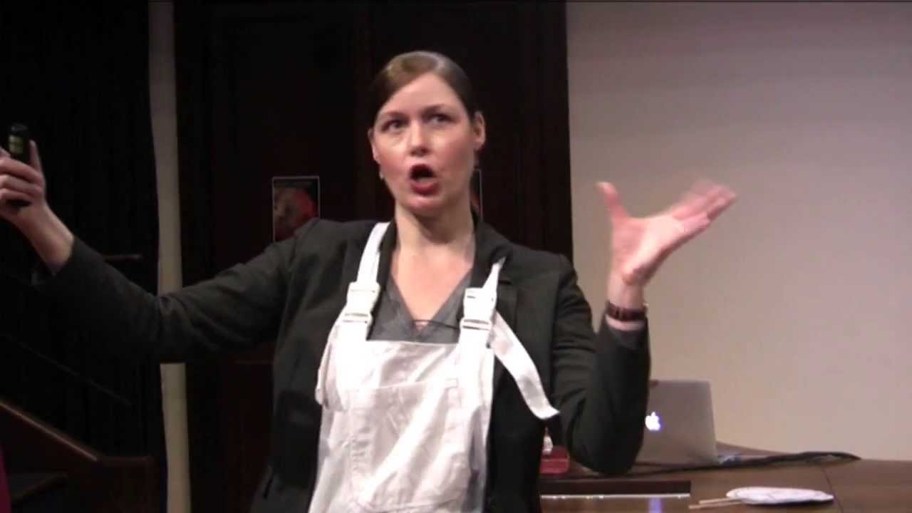 Quantum Magic Tricks Q&A at the Royal Institution - YouTube