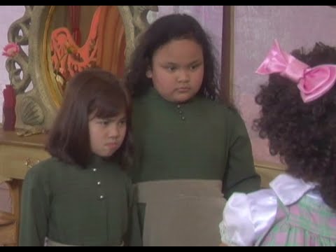 Princess Sarah: Parusa ni Miss Minchin | YeY Superfastcuts - YouTube