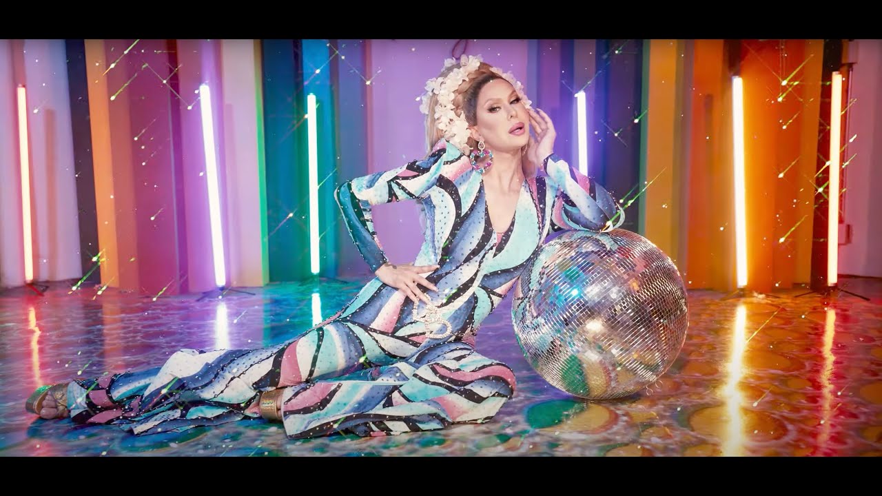 Trinity The Tuck - FEMBOYS (Official Music Video) - YouTube