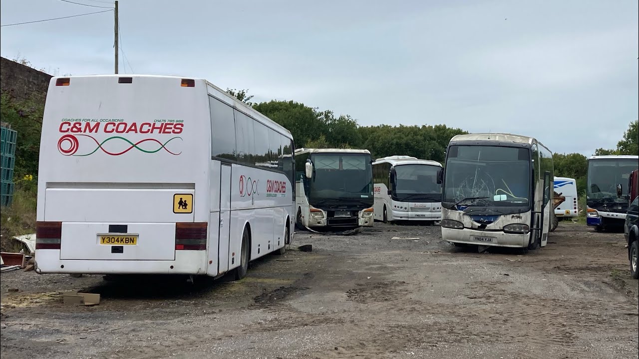 A walk around of some abandoned coach’s in the back of C&M Coach’s ...