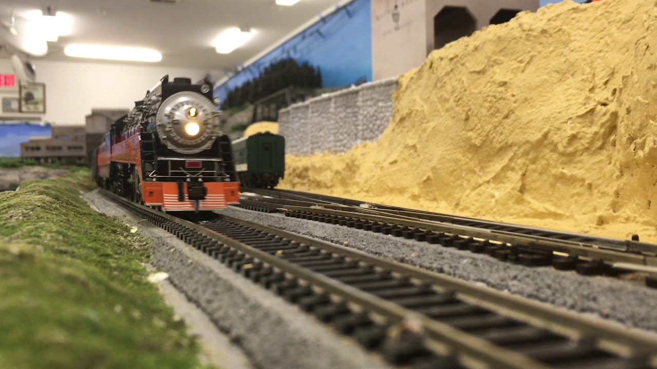 HO Scale SP 4449 Pulls Freight Cars - YouTube