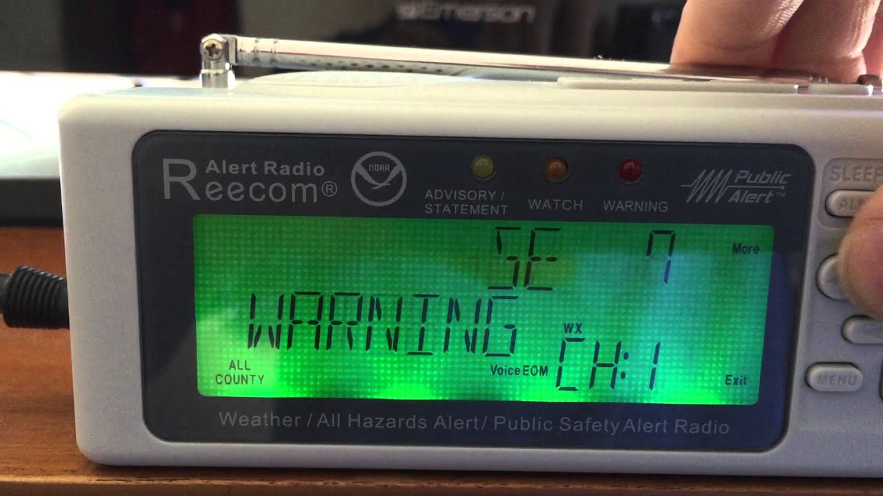 Glitch on the Reecom R-500 - YouTube