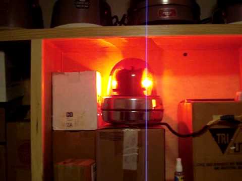 Federal Signal Beacon Ray Model 17B - YouTube