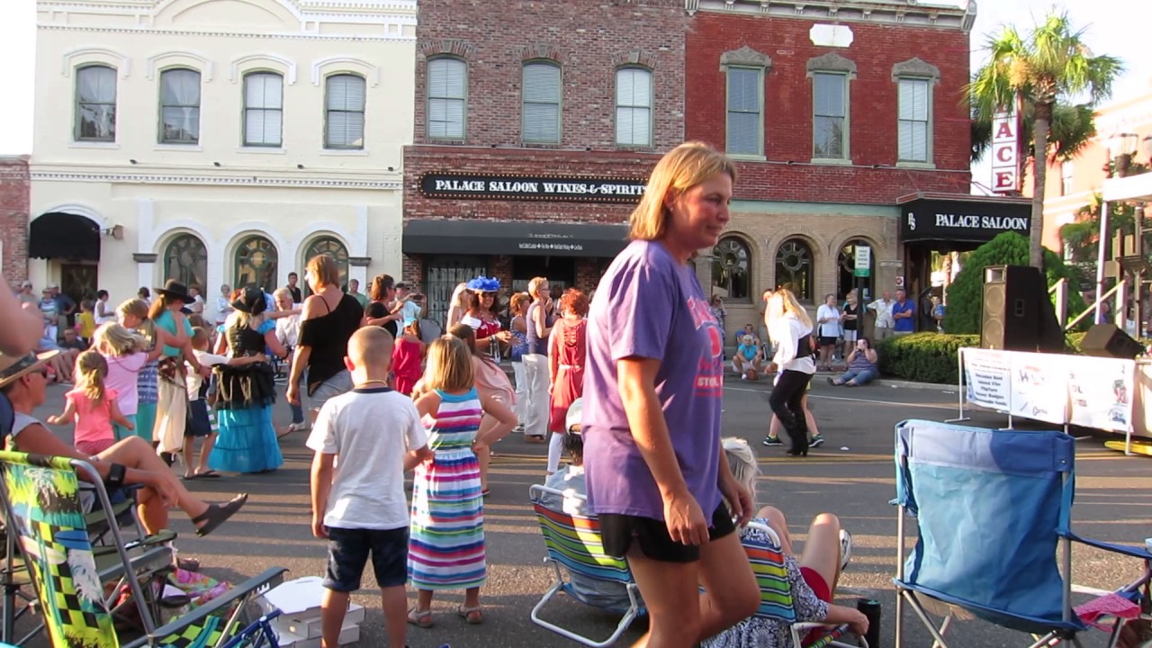 Locomotion and Da Do Run Run - YouTube