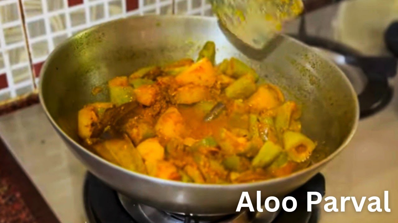Aloo Parval ki simple aur tasty sabzi - YouTube