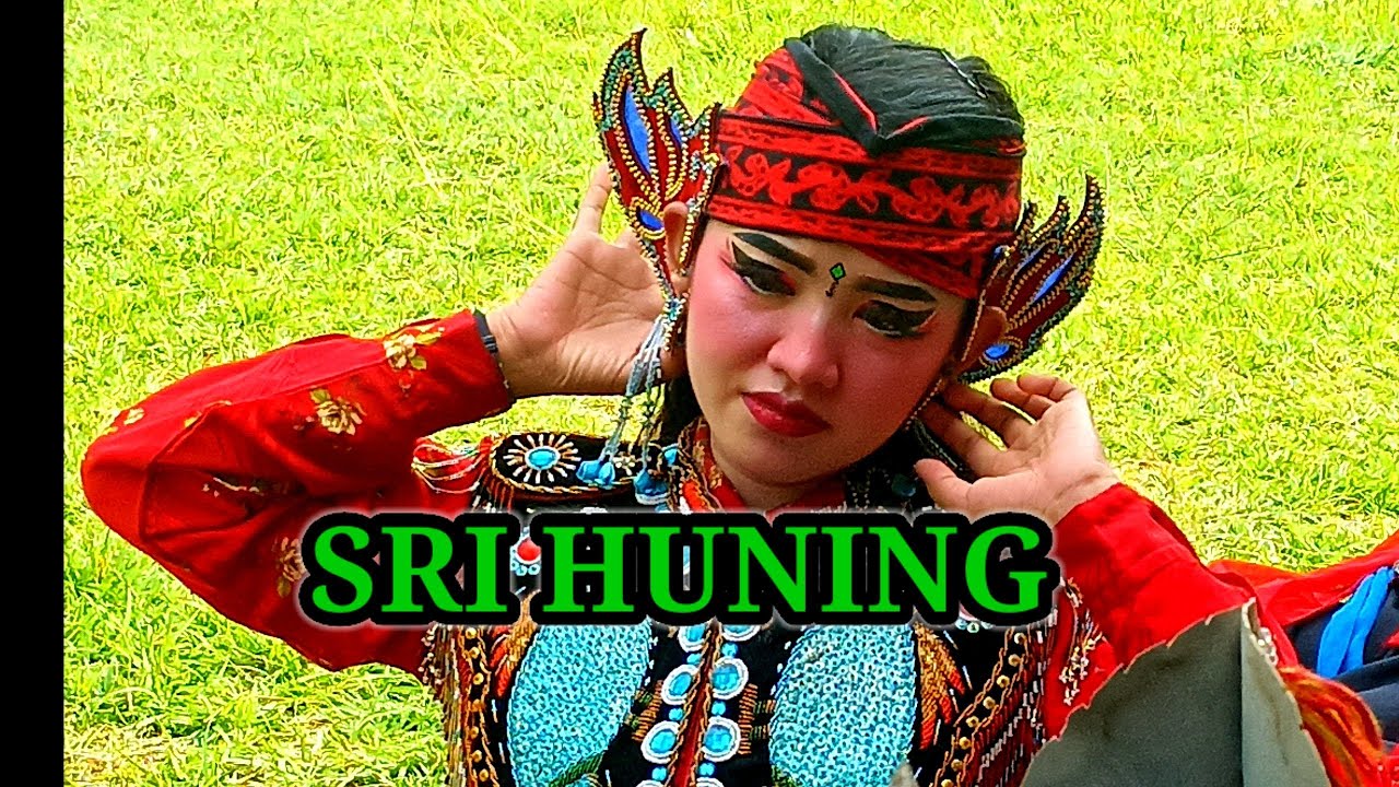 SRI HUNING"JOGED BARENG INCES POPY "EBEG LANGEN BUDAYA - YouTube