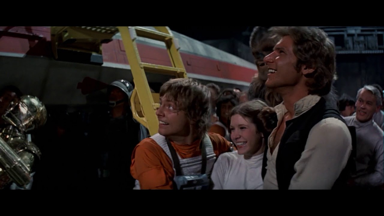 R2D2 destroyed - YouTube