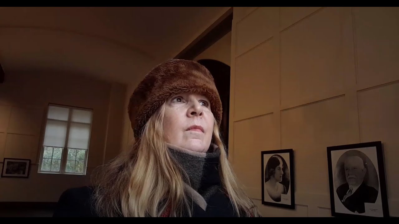 Winter Song of Peace - Robyn Bellospirito - YouTube