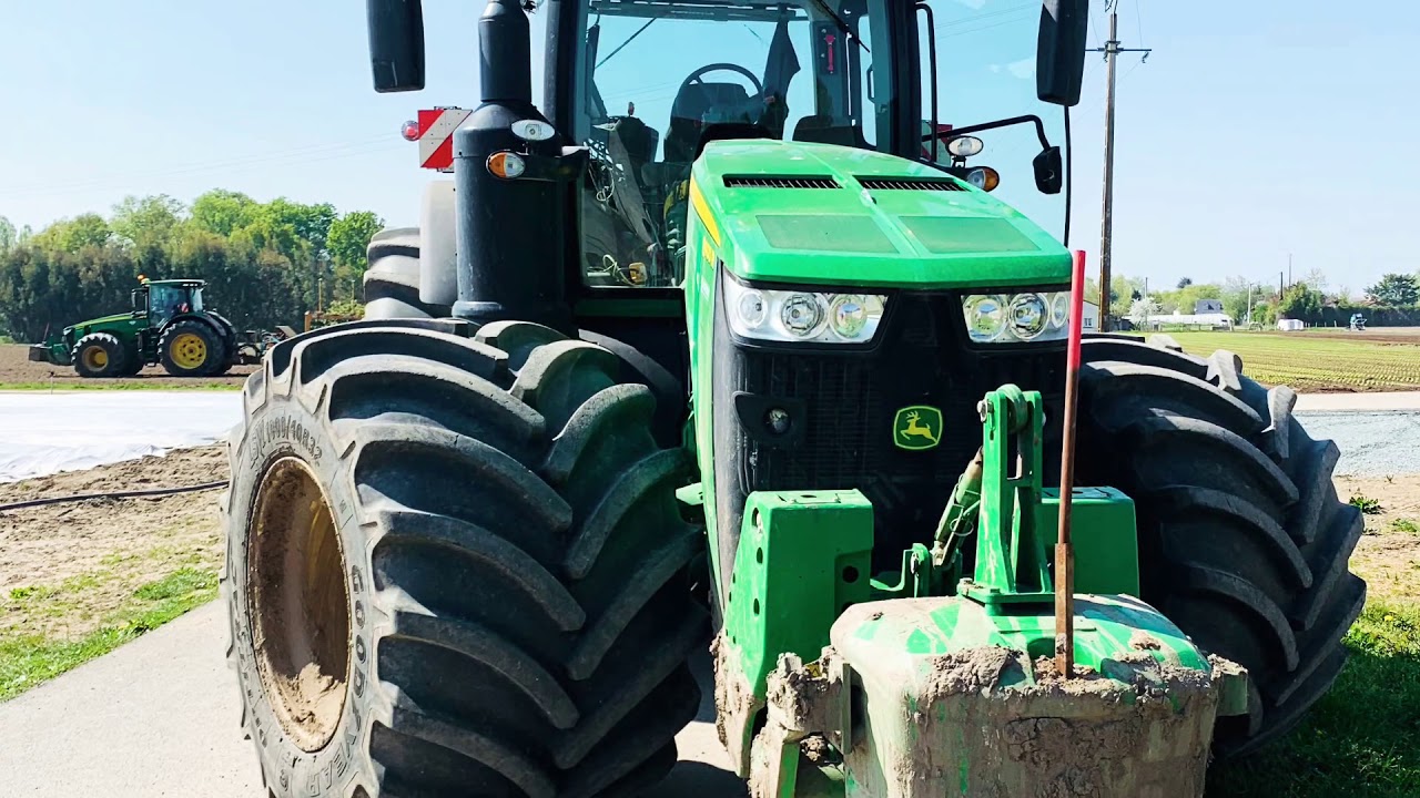 John Deere 8400R - YouTube