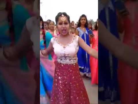 desi hot girl ki bhojpuri hit dance🕺🕺 and like Or comment kare