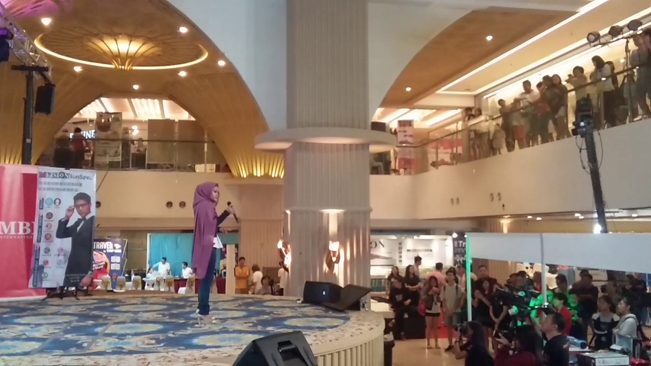 Wan Azlyn - 喜欢你 ( Hei Foon Nei ) - YouTube