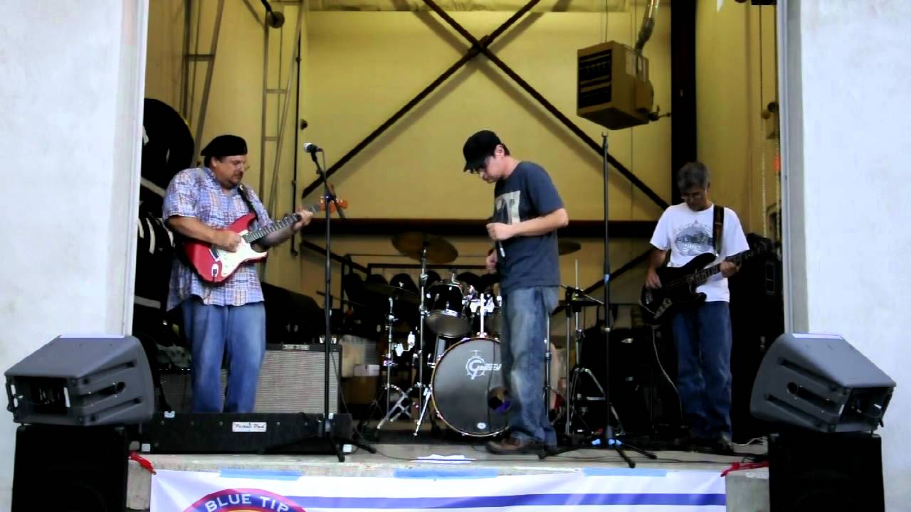 Blue Tip Band / Tore Up / - YouTube