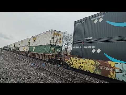 A northbound Norfolk Southern doublestack intermodal train with NS power. - YouTube