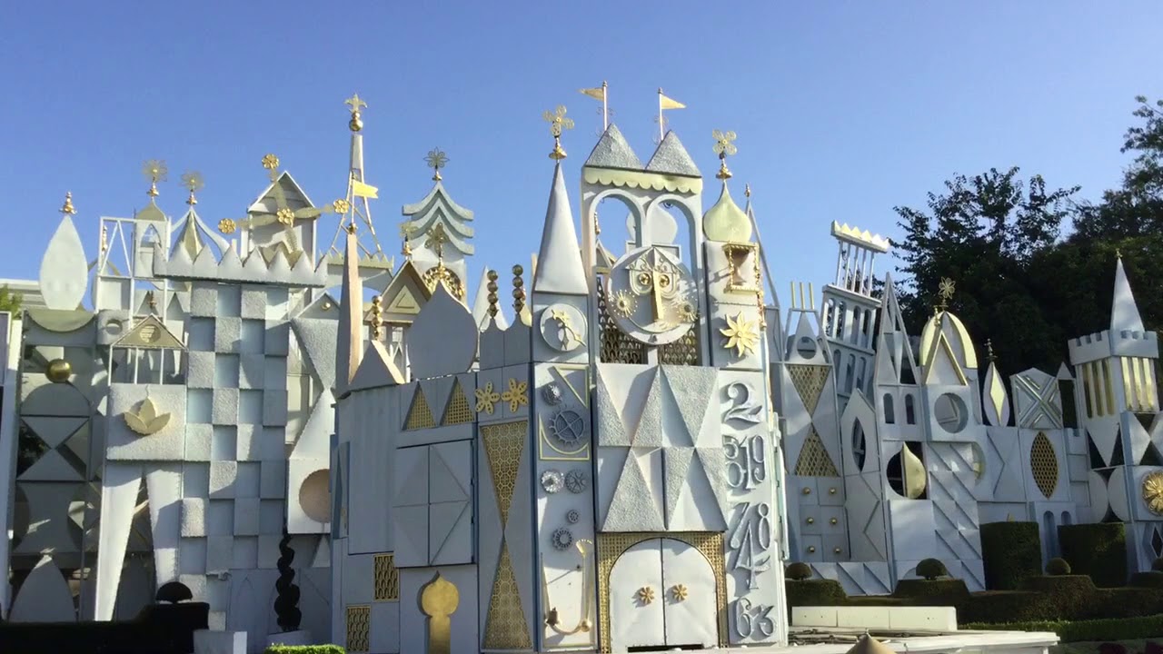 Disneyland Its' a Small World Facade October 8, 2017 - YouTube