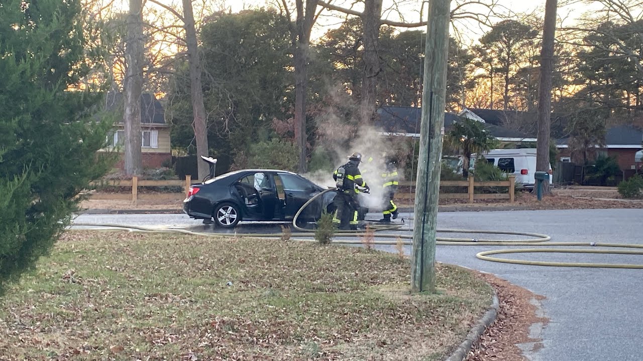 Late Arrival: CFD Puts Out Car Fire - YouTube