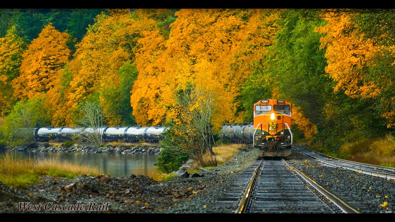 Fall On BNSF's Point Defiance Line - YouTube