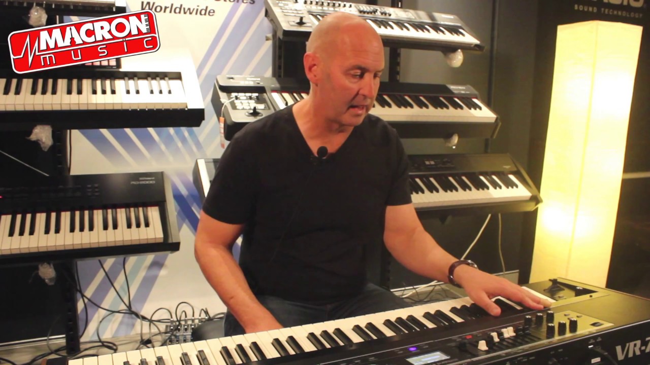 Roland VR730 Macron Music - YouTube