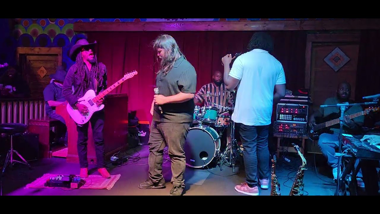 Blake Free AT Grant's Lounge Singing Purple Rain - YouTube