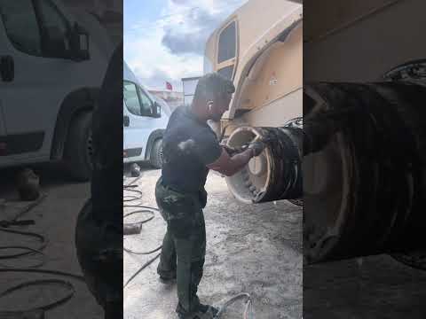 26-5-25-5 Loder lastiği değişimi