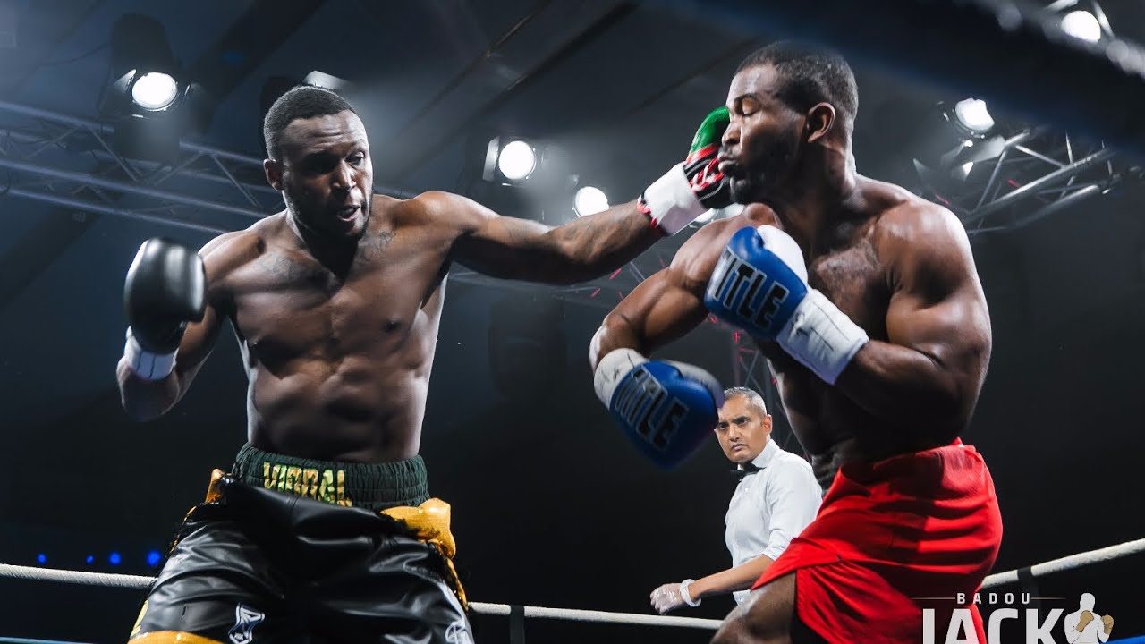 FULL FIGHT *RINGSIDE VIEW* (3rd Pro Fight) - YouTube