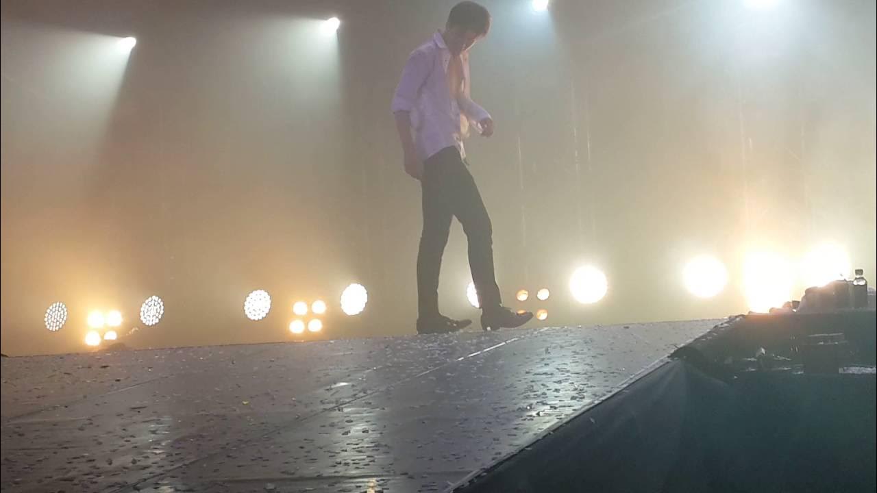 160625 LOE BANGKOK AWAKE - Pillow Talk (Zelo solo) - YouTube