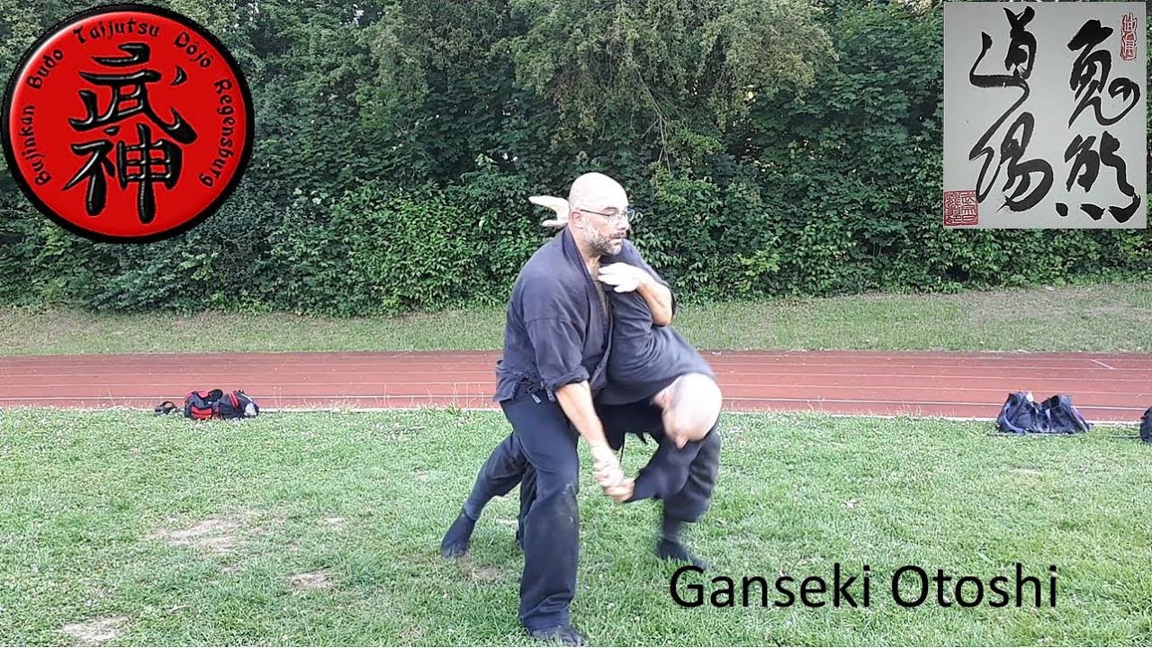 Ganseki Otoshi - YouTube