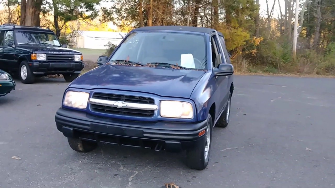 99 Chevrolet Tracker - YouTube