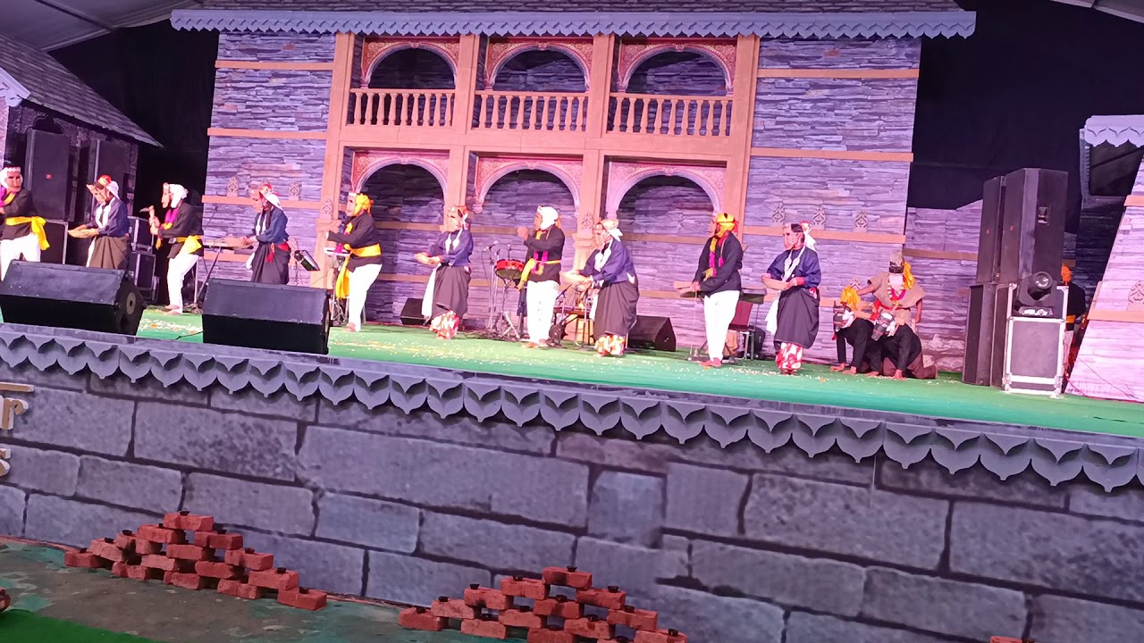 Mask dance - YouTube