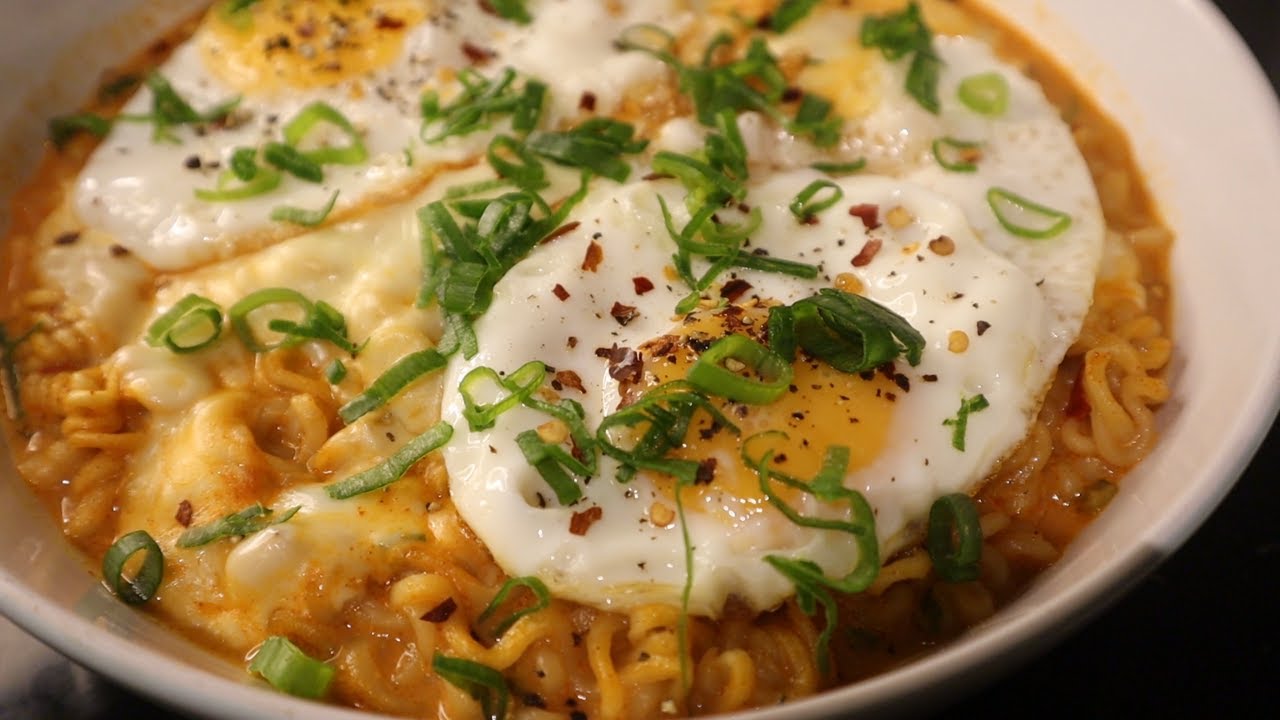 Late Night w/ SK | Cheesy Ramyun - YouTube